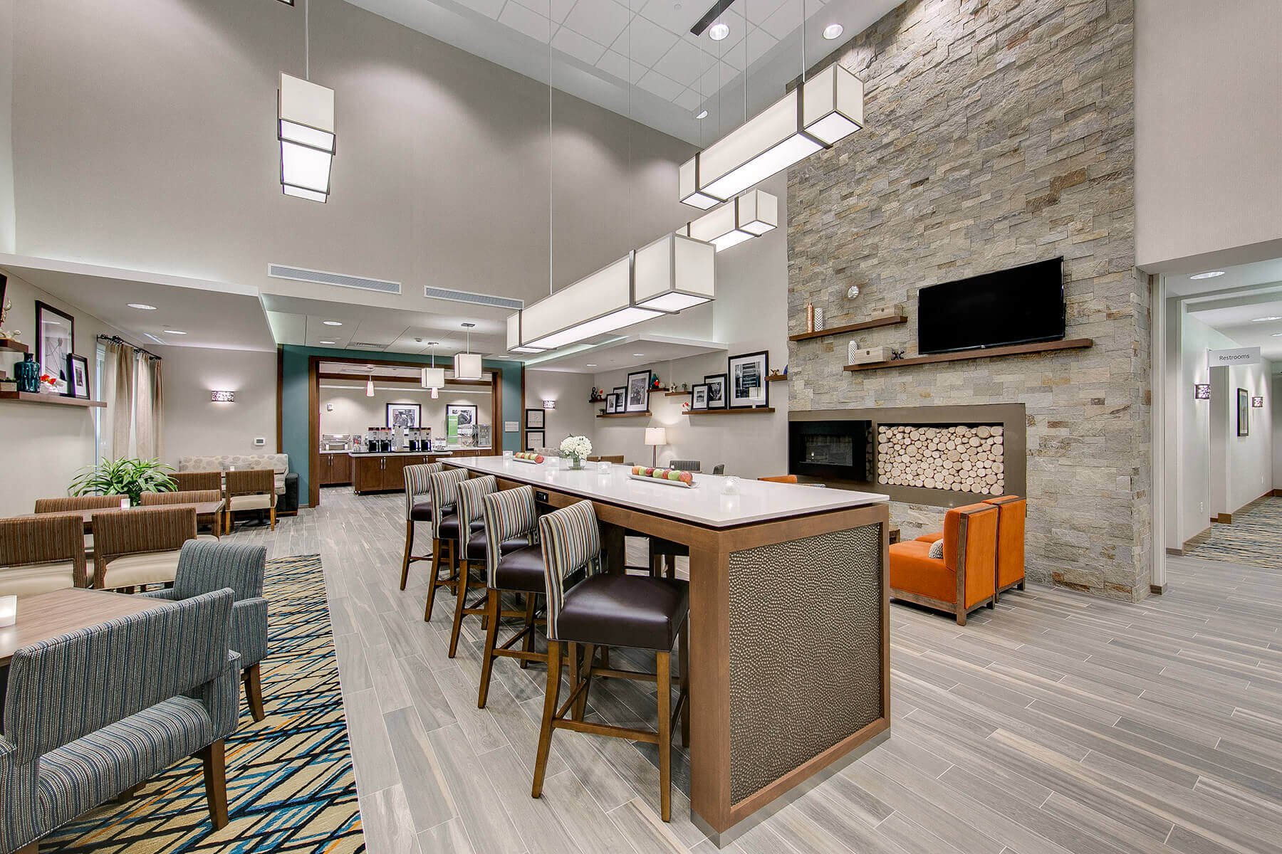 Hampton Inn & Suites | E.E. Reed